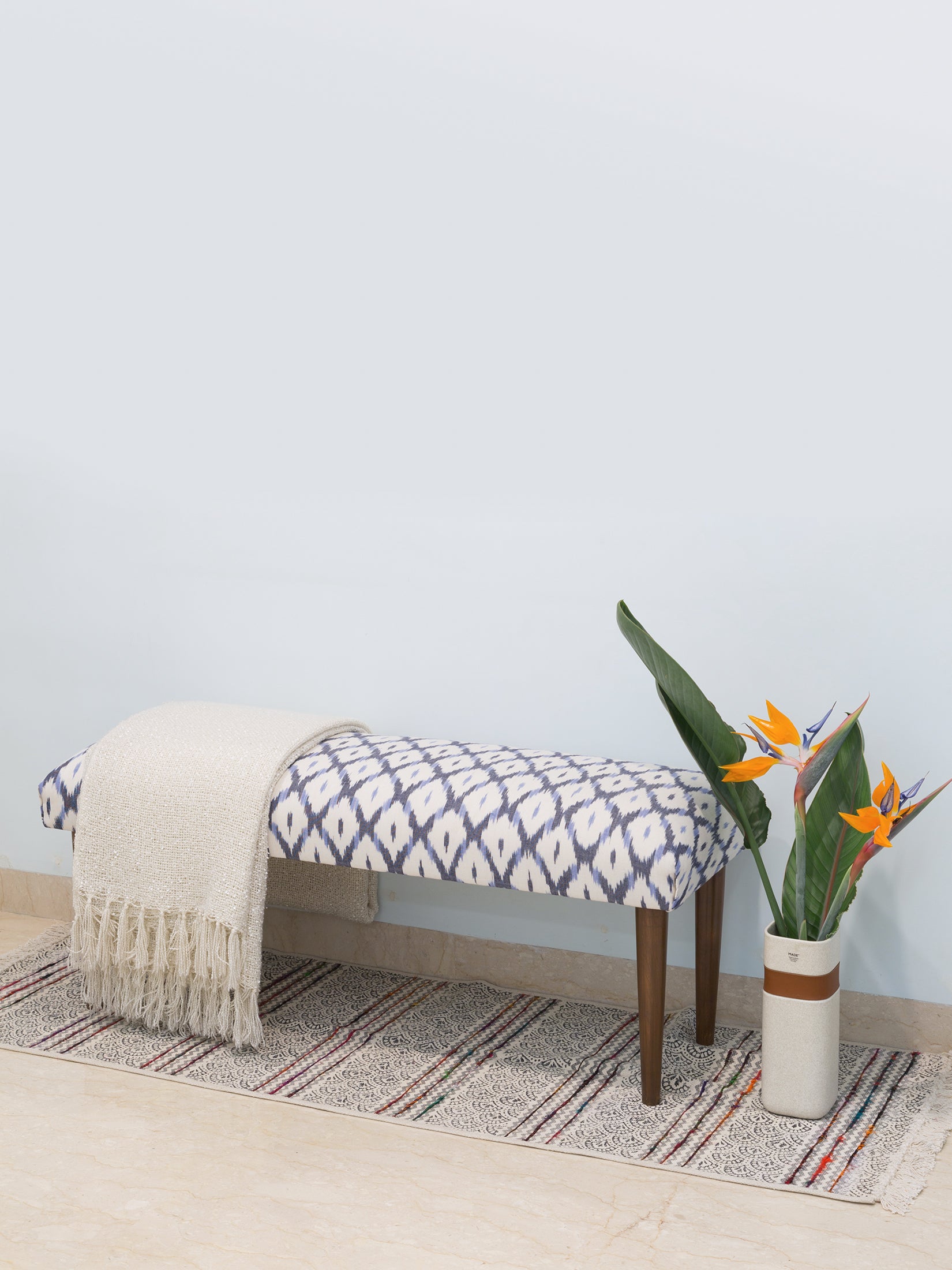 Seating– N SQUARE STUDIO